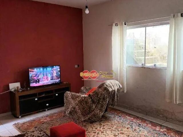 Casa com 4 Quartos e 1 banheiro à Venda, 160 m² por R$ 350.000