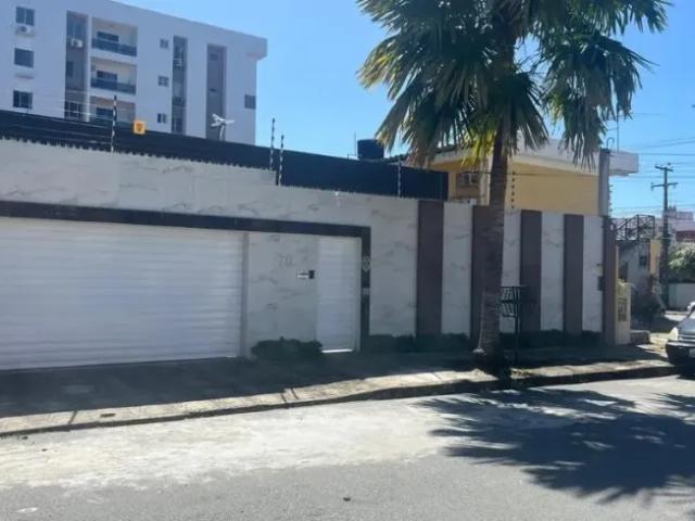 Casa com 4 Quartos e 1 banheiro à Venda, 350 m² por R$ 1.500.000