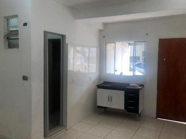 Casa com 4 quartos e 210 m² à venda em Vila Menk