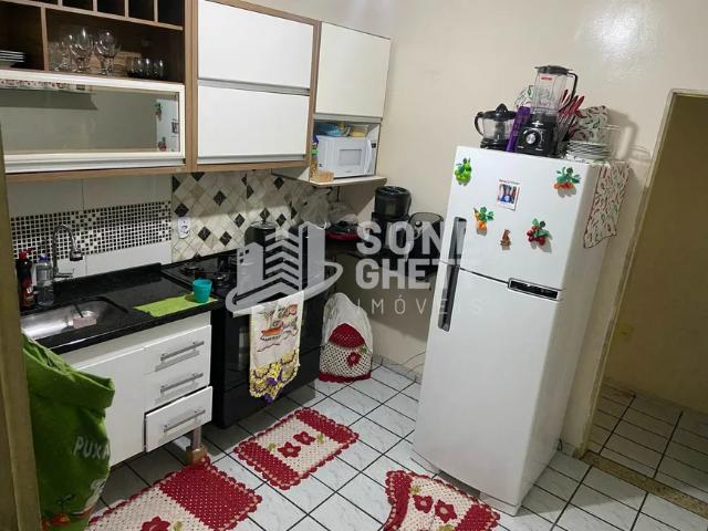 Casa com 4 Quartos e 2 banheiros à Venda, 150 m² por R$ 420.000