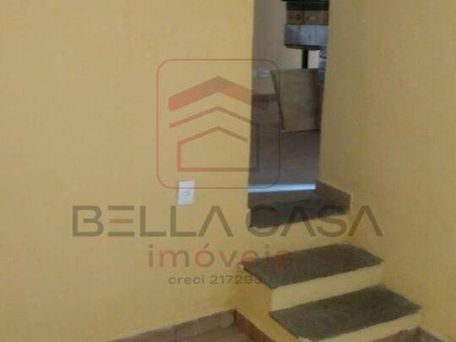Casa com 4 Quartos e 2 banheiros à Venda, 150 m