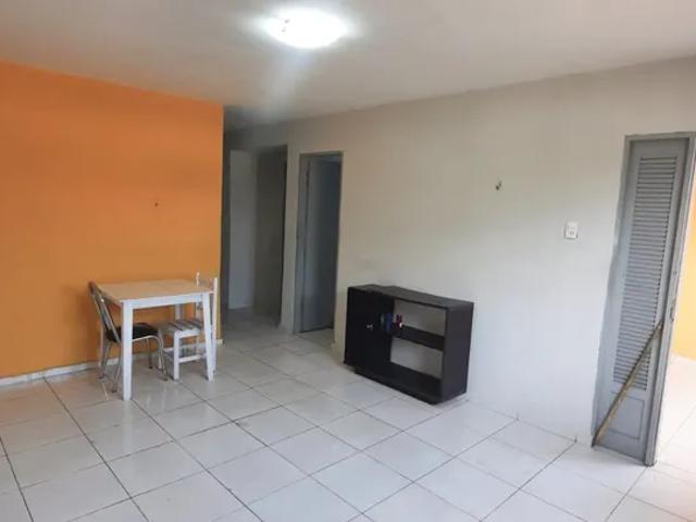 Casa com 4 Quartos e 2 banheiros à Venda, 120 m² por R$ 195.000