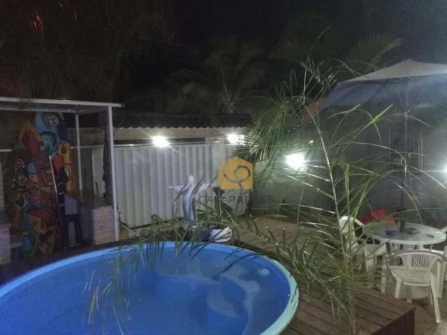 Casa com 4 Quartos e 2 banheiros à Venda, 240 m² por R$ 350.000