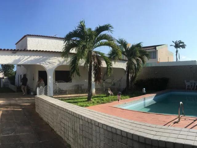 Casa com 4 Quartos e 2 banheiros à Venda, 2352 m² por R$ 420.000