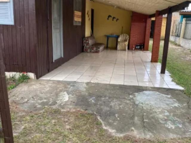 Casa com 4 Quartos e 2 banheiros à Venda, 300 m² por R$ 80.000