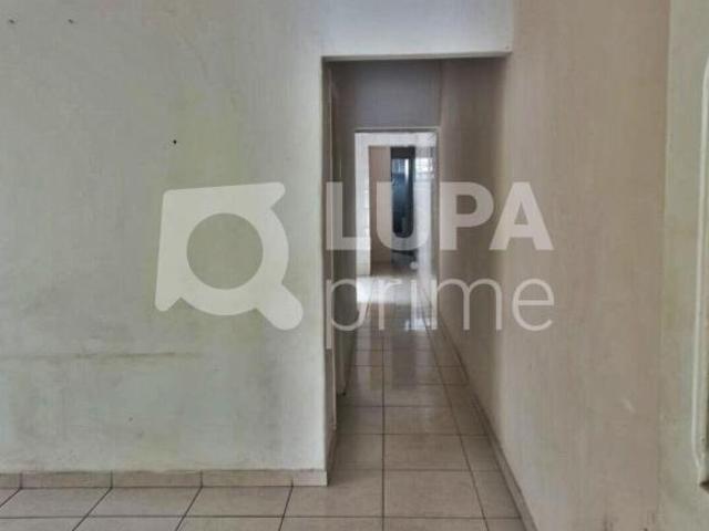 CASA COM 4 QUARTOS E 2 VAGAR DE GARAGEM À VENDA NO JAÇANA
