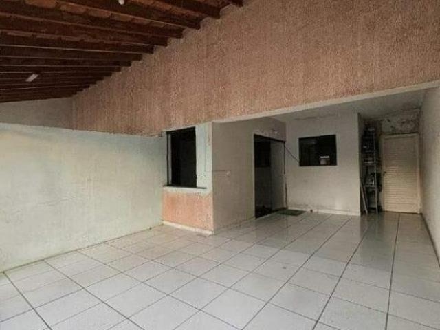 Casa com 4 quartos e 2 vagas à venda com Jardim Perola em Santa Bárbara d&apos Oeste