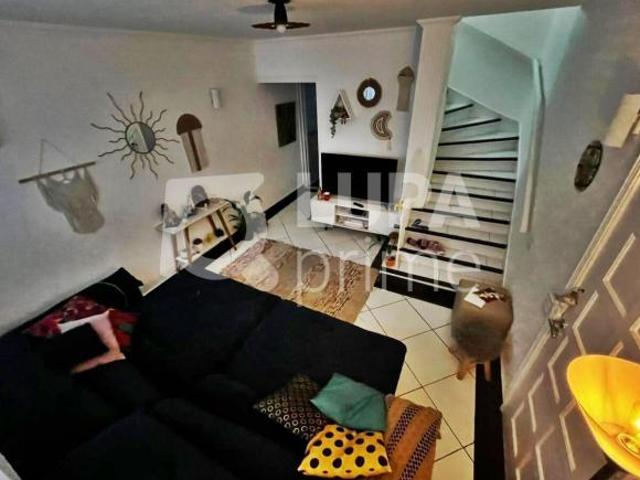 CASA COM 4 QUARTOS E 2 VAGAS DE GARAGEM À VENDA NO TREMEMBÉ