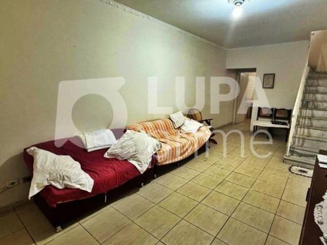 CASA COM 4 QUARTOS E 2 VAGAS DE GARAGEM À VENDA NO TREMEMBÉ
