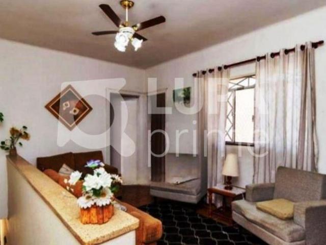 CASA COM 4 QUARTOS E 2 VAGAS DE GARAGEM À VENDA NO ALTO DA MOOCA