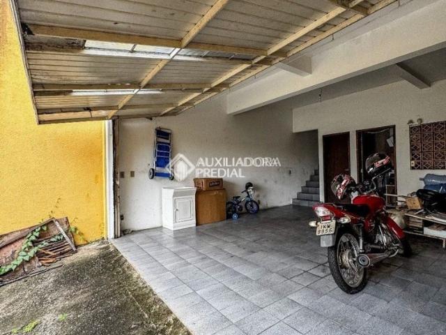 Casa com 4 quartos e 300m² para alugar em Jardim Atlântico, Florianópolis