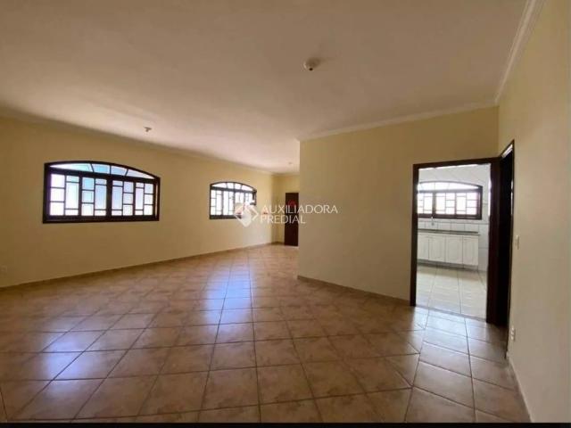 Casa com 4 quartos e 300m² para alugar em Jardim Esplanada, Indaiatuba
