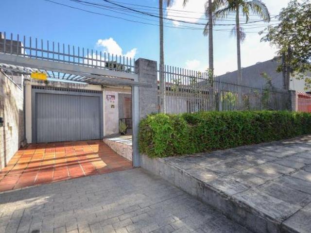 Casa com 4 quartos e 310 m² à venda, Boa Vista