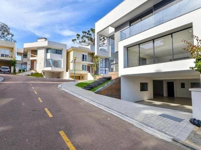 Casa com 4 quartos e 360 m² à venda em Boa Vista