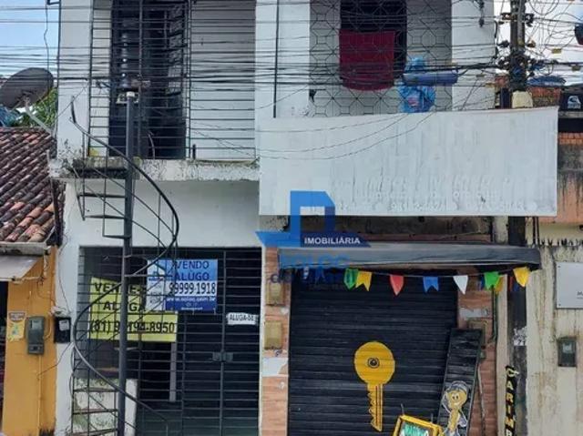 Casa com 4 Quartos e 3 banheiros à Venda, 150 m² por R$ 350.000