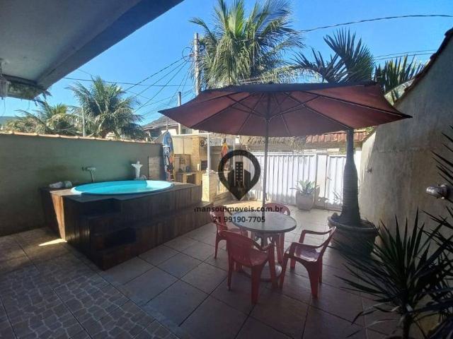 Casa com 4 Quartos e 3 banheiros à Venda, 100 m² por R$ 350.000