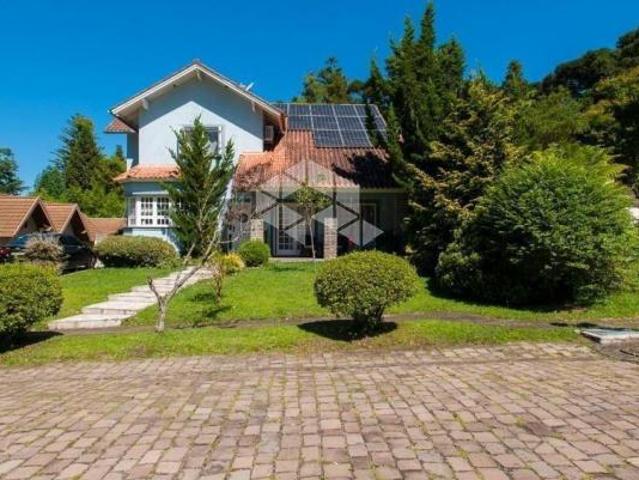 Casa com 4 Quartos e 3 banheiros à Venda, 400 m²