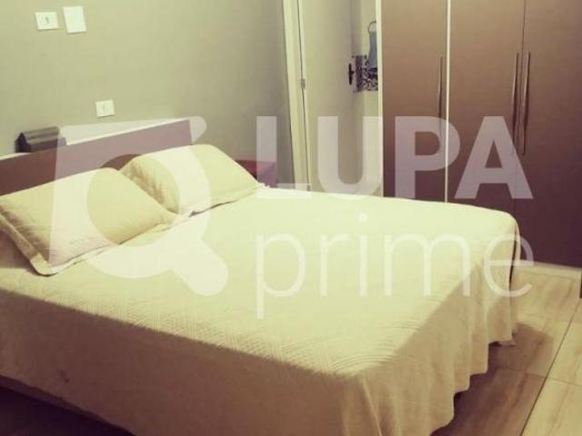 CASA COM 4 QUARTOS E 3 VAGAS DE GARAGEM À VENDA NO PARQUE EDU CHAVES