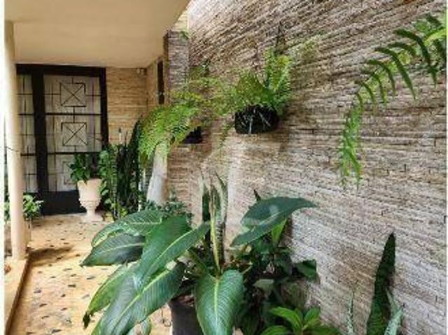 Casa com 4 quartos e piscina à venda, 280 m² por R$ 2.150.000 Vila Monumento São Paulo/SP