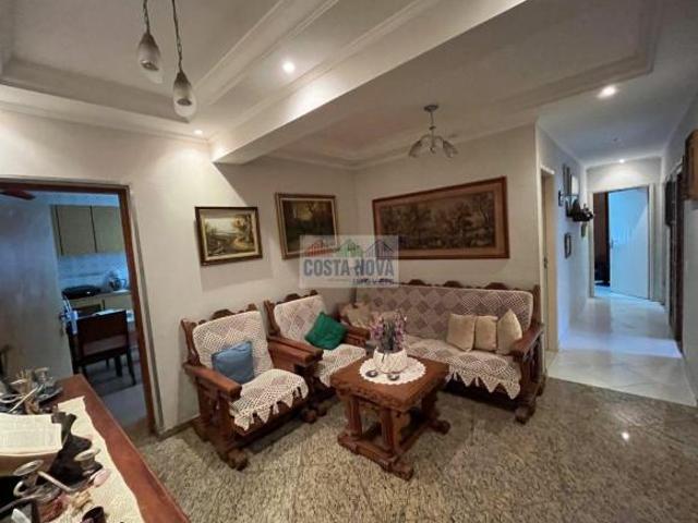 Casa com 4 quartos e quintal amplo à venda na Vila Maria Luísa