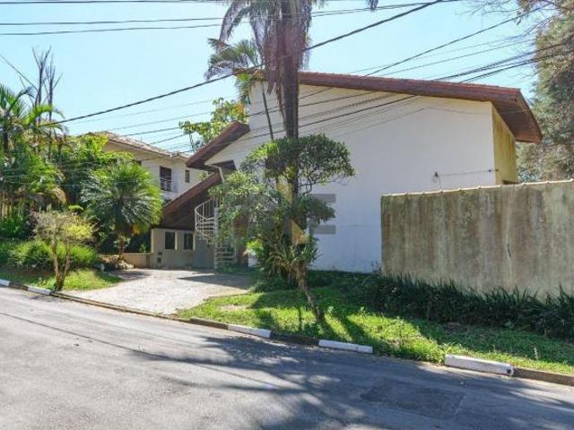 Casa com 4 Quartos, em 1600 M de Terreno `a Venda Granja Viana Cotia SP
