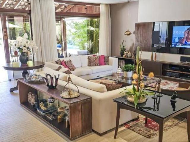 Casa com 4 quartos em Indaiá, 150 m² de terreno para venda
