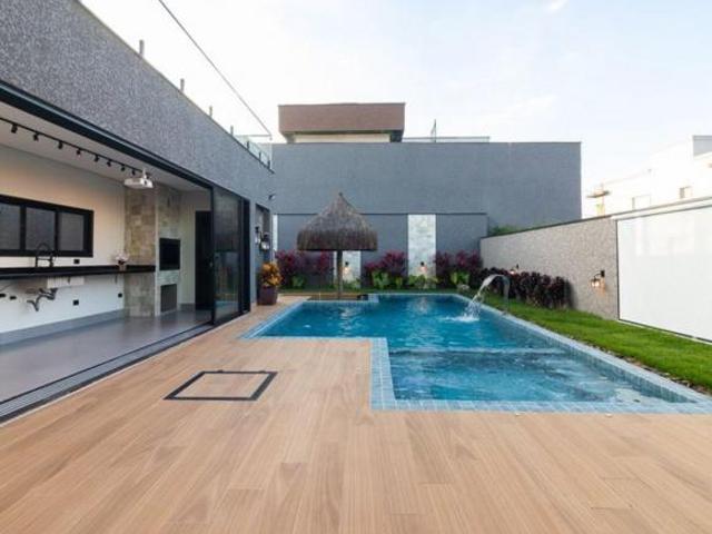Casa com 4 quartos em Sítio do Rosário, 450 m² à venda em Santana de Parnaiba