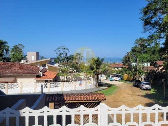 CASA COM 4 QUARTOS NO CONDOMINIO LAGOINHA UBATUBA