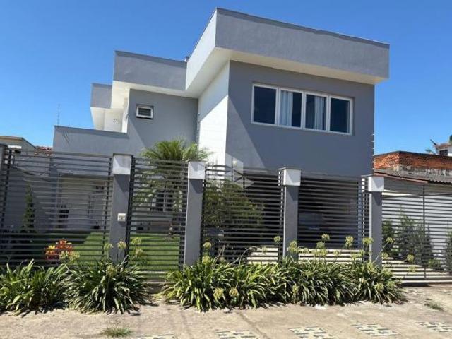 Casa com 4 quartos, no bairro Niteroi canoas