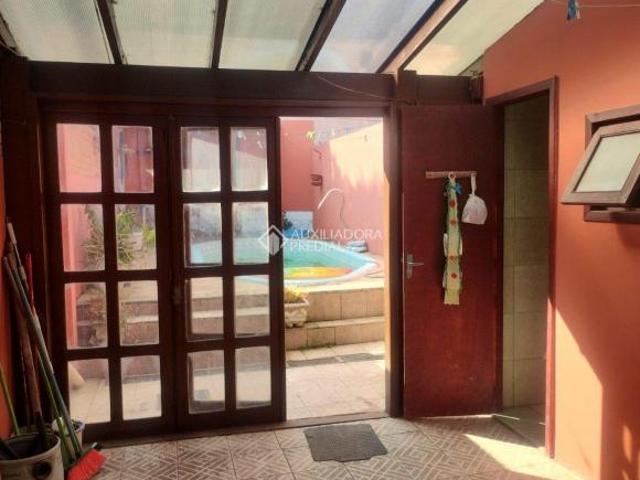 Casa com 4 Quartos no Bairro Serraria