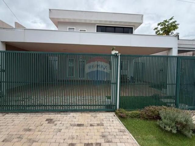 CASA COM 4 QUARTOS NO JARDIM BOTANICO Condomínio Quintas dos Ipês