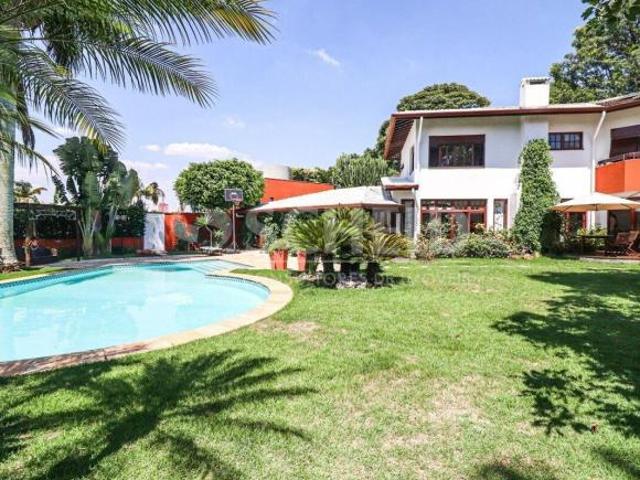 Casa com 4 quartos na Chácara Flora!