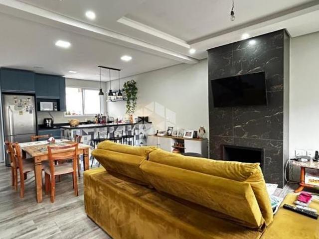 Casa com 4 quartos, semi mobiliada, com duas vagas, na Chacara das Pedras
