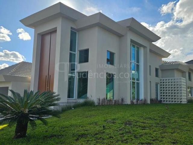 Casa com 4 quartos sendo 3 no térreo, com 435m2, Alphaville Graciosa Pinhais PR