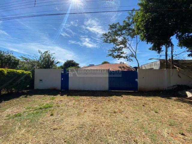 Casa com 4 quartos sendo 1 suíte no Vila Tonani em Dourados/MS