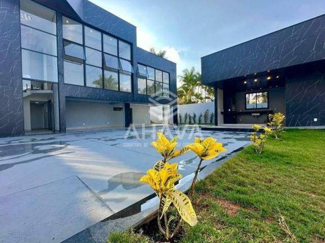 Casa com 4 Quartos sendo 2 suítes à Venda, 1.000m², Garças próximo à Avenida Otacílio Negrão de Lima