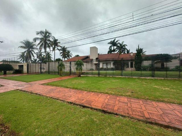 Casa com 4 quartos sendo 2 suítes no Vila Tonani I em Dourados/MS