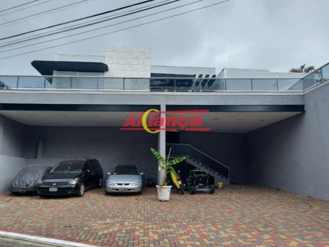 CASA COM 4 QUARTOS SENDO 4 SUITES À VENDA, 1100 M² Arujázinho I, Ii e Iii Arujá SP