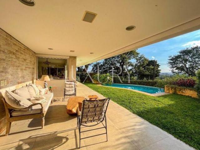 Casa com 4 quartos sendo 4 suítes à venda no Alto de Pinheiros