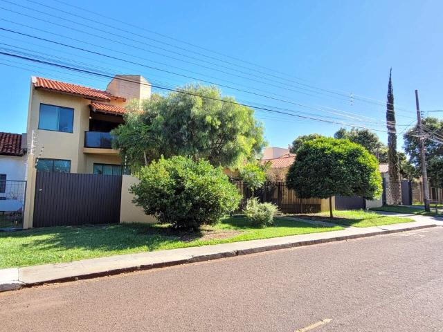Casa com 4 quartos sendo 4 suítes no Parque Alvorada em Dourados/MS