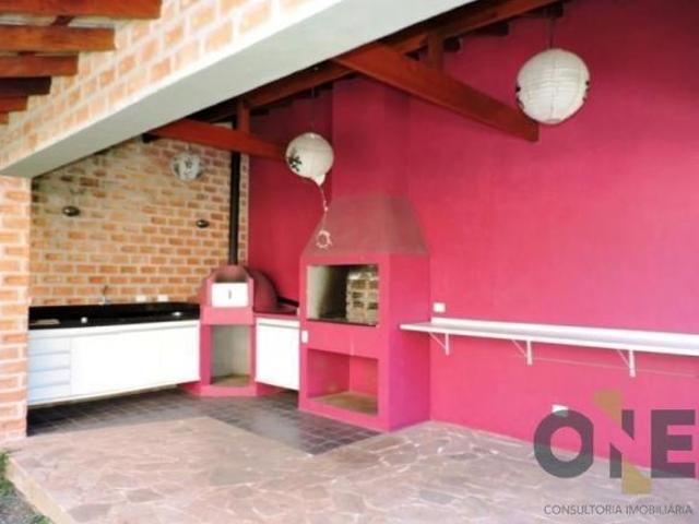 Casa com 4 quartos, sendo 4 suítes para venda e locação Granja Viana Cotia/SP