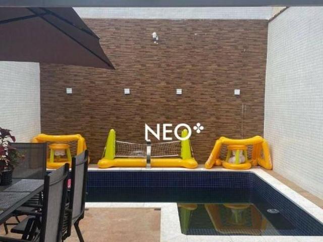Casa com 4 quartos, suíte máster e piscina – Vila Valença, São Vicente – 180m²