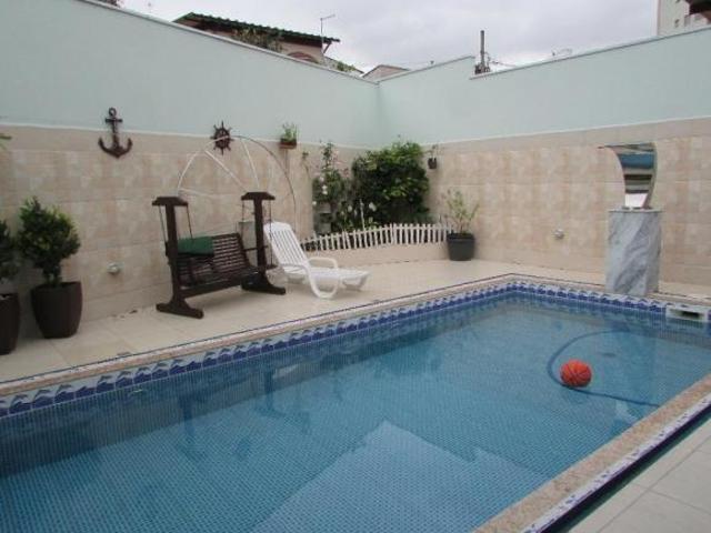 Casa com 4 Quartos para Venda, 247m², por R$ 1.300.000,00, em Vila Osasco, Osasco / SP