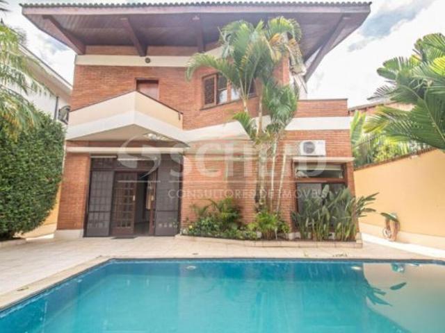 Casa com 4 quartos para venda na Granja Julieta