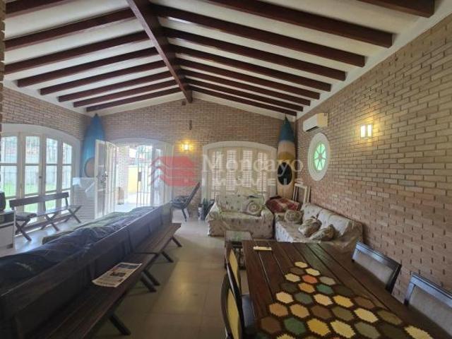 Casa com 4 quartos para venda na Praia das Palmeiras, Caraguatatuba SP