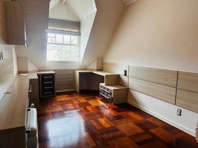 Casa com 4 Quartos para venda ou aluguel Jardim Paiquerê