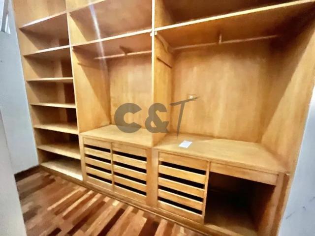 Casa com 4 Quartos para venda ou aluguel, 393m² Granja Julieta