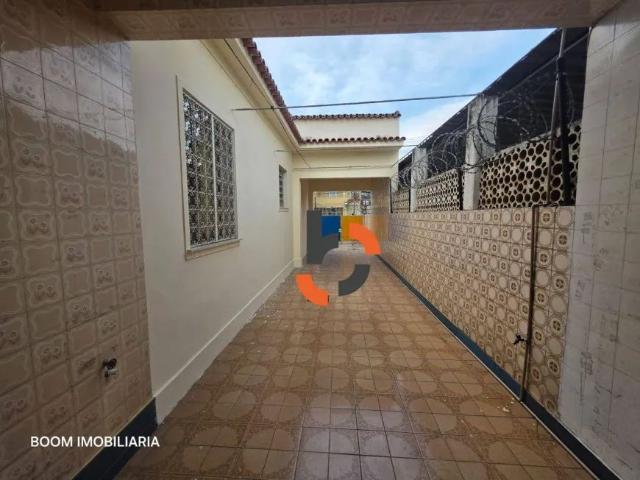 Casa com 4 Quartos para venda ou aluguel, 397m² Centro