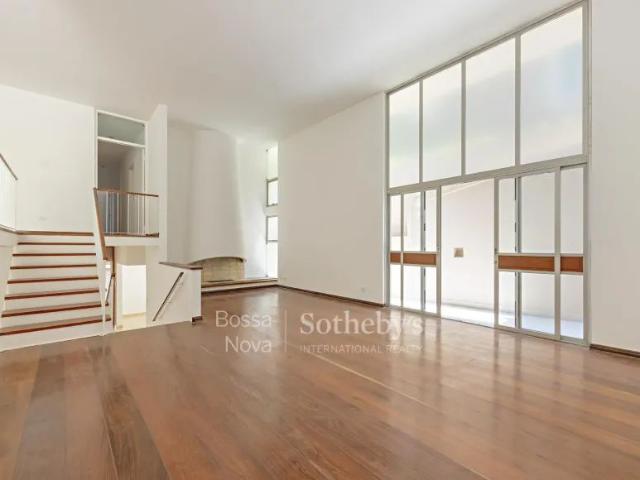 Casa com 4 Quartos para venda ou aluguel, 400m² Morumbi