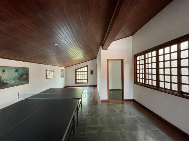 Casa com 4 Quartos para venda ou aluguel, 850m² Granja Viana